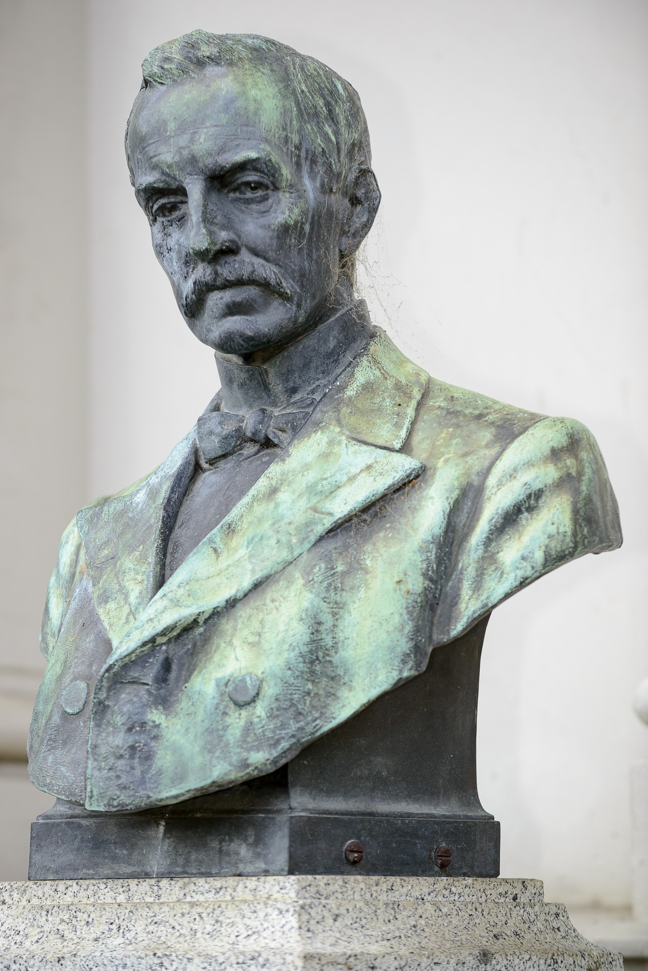 Dr Louis Smith - City Collection