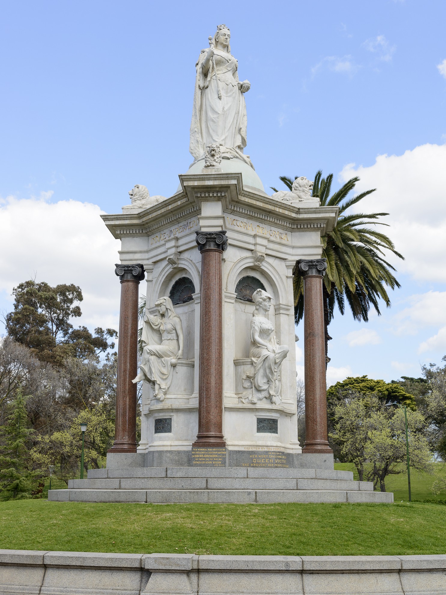 Queen Victoria Memorial - City Collection