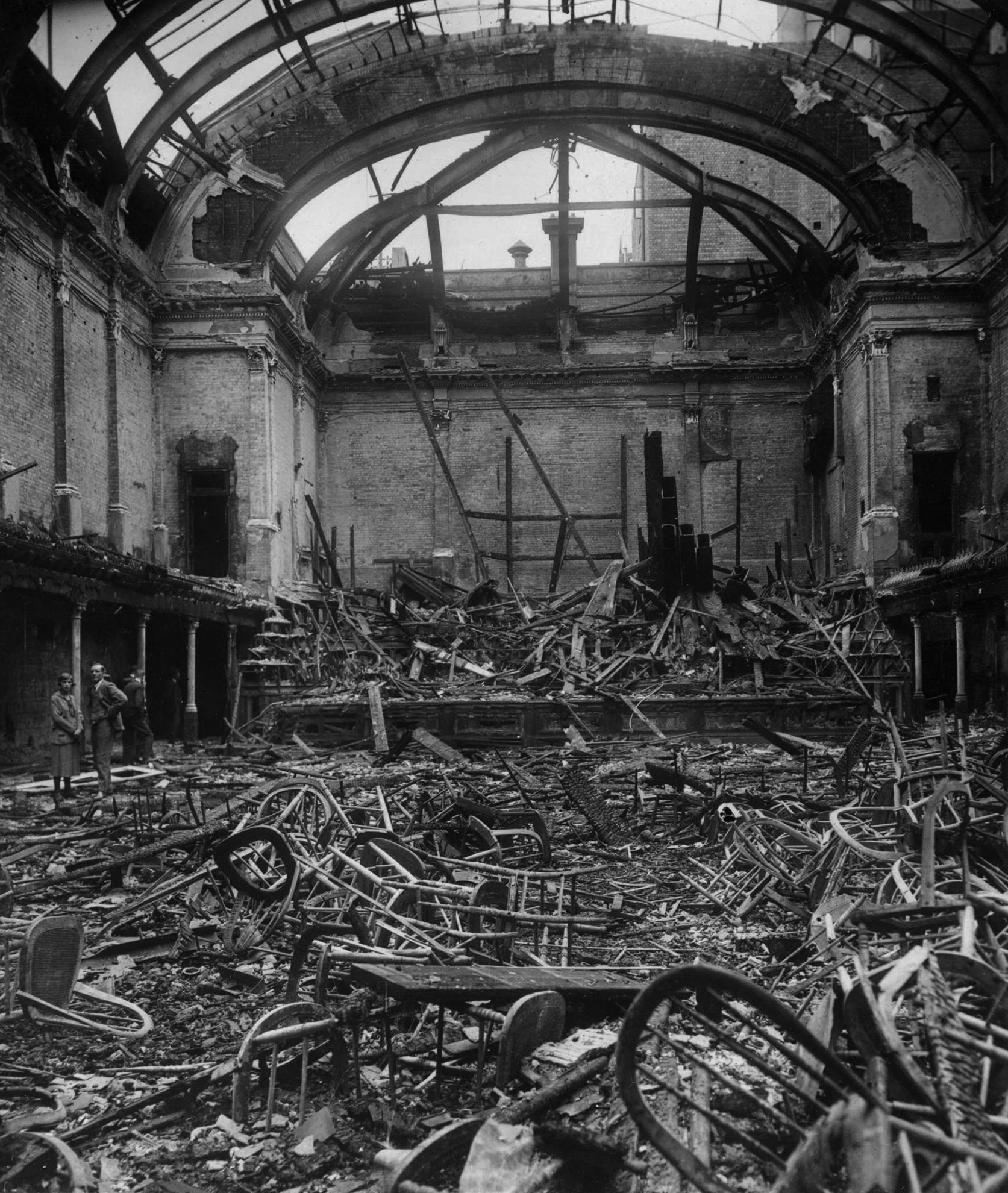 Fire-damaged Melbourne Town Hall - City Collection