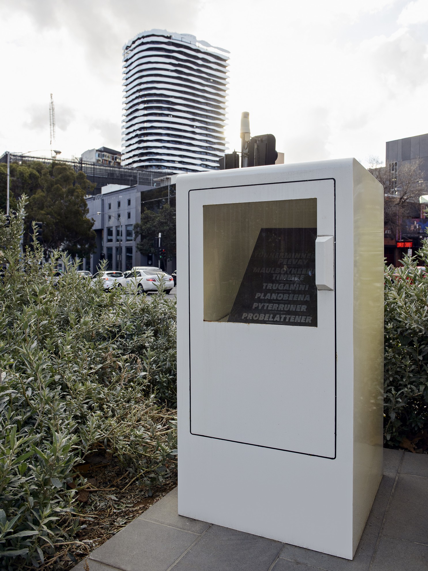 Standing by Tunnerminnerwait and Maulboyheenner - City Collection