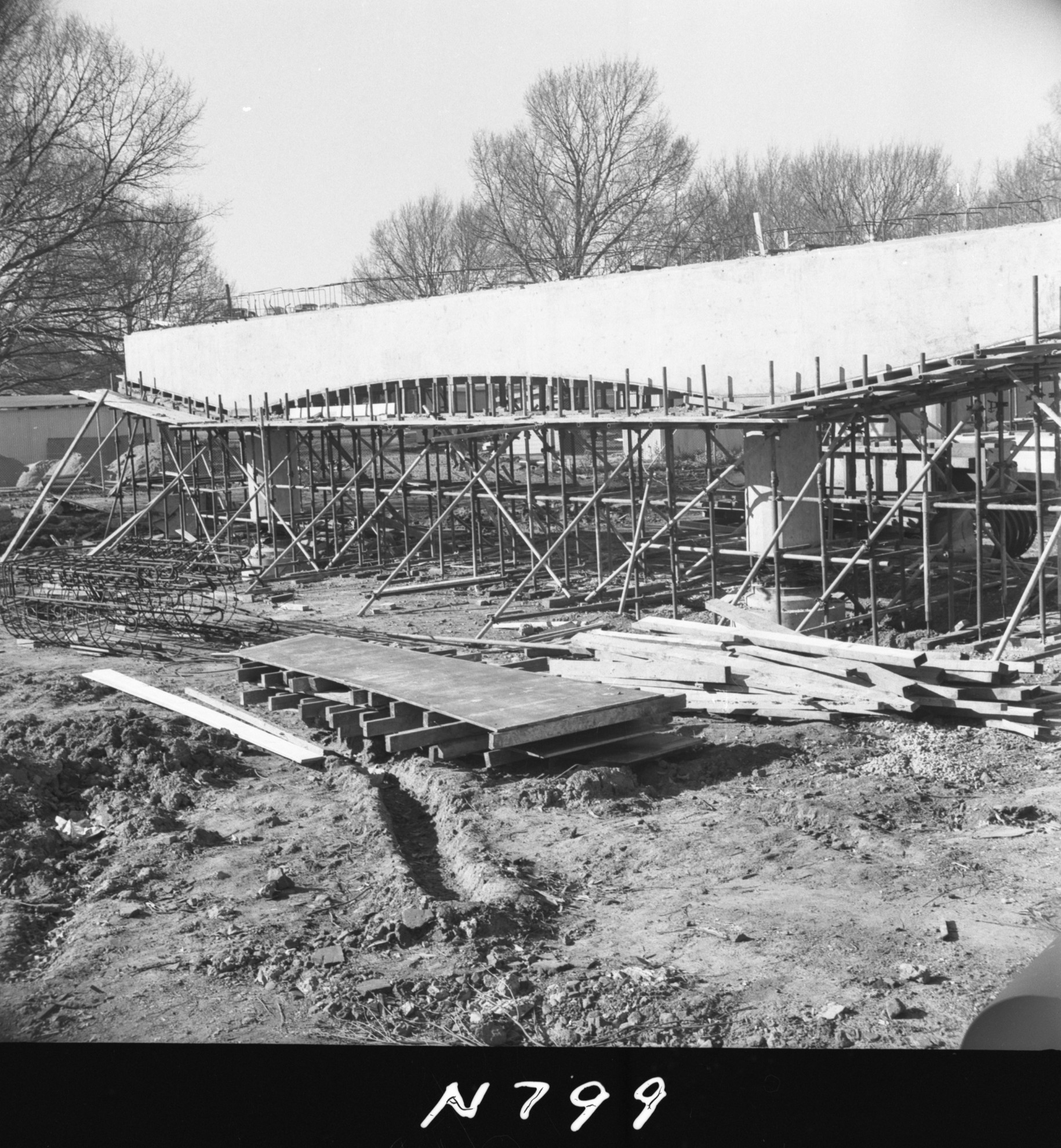 N799 Image showing construction of the Morshead overpass - City Collection