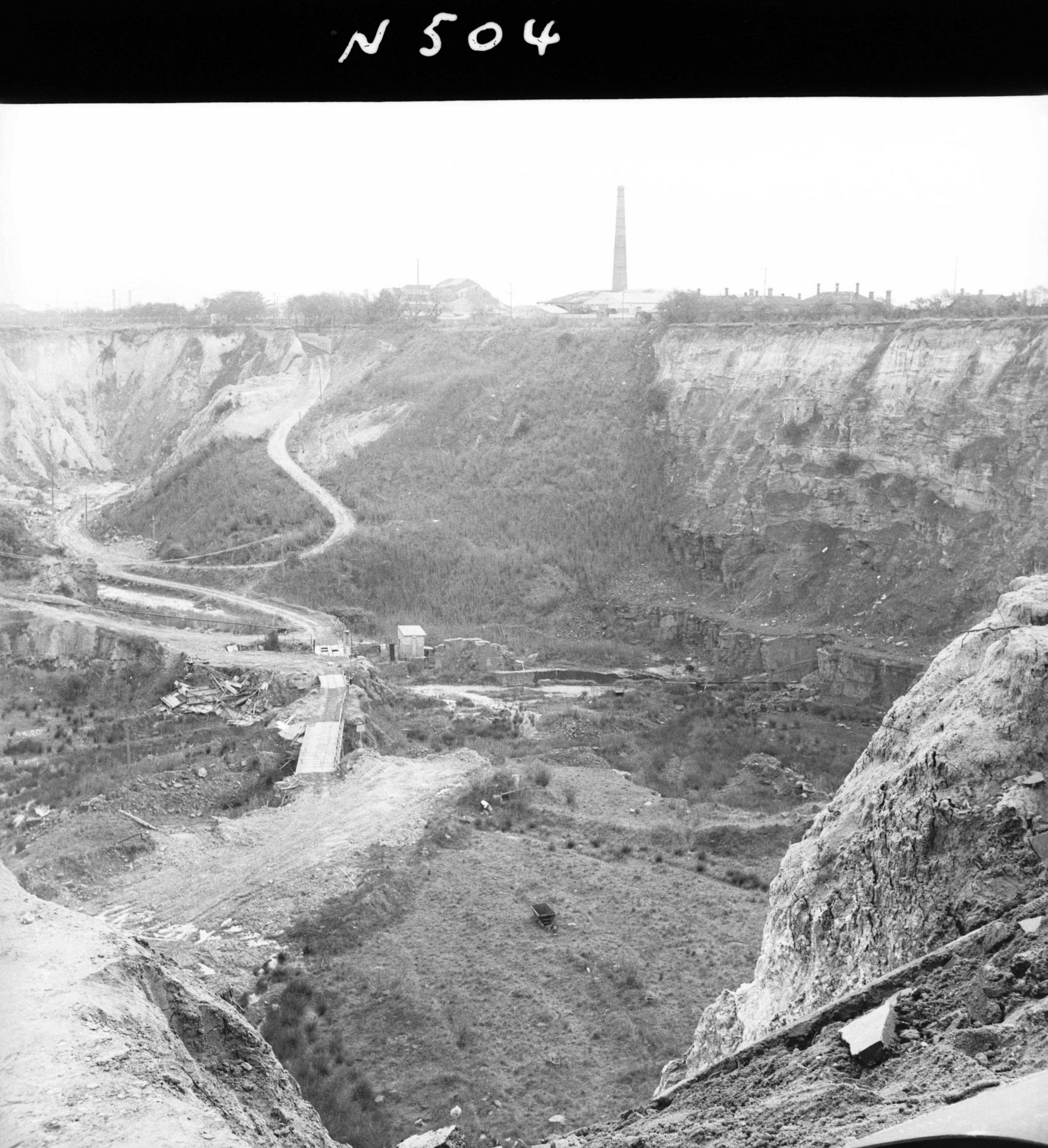 N504 Image showing an old access road to Hoffman's Quarry (with N503 ...