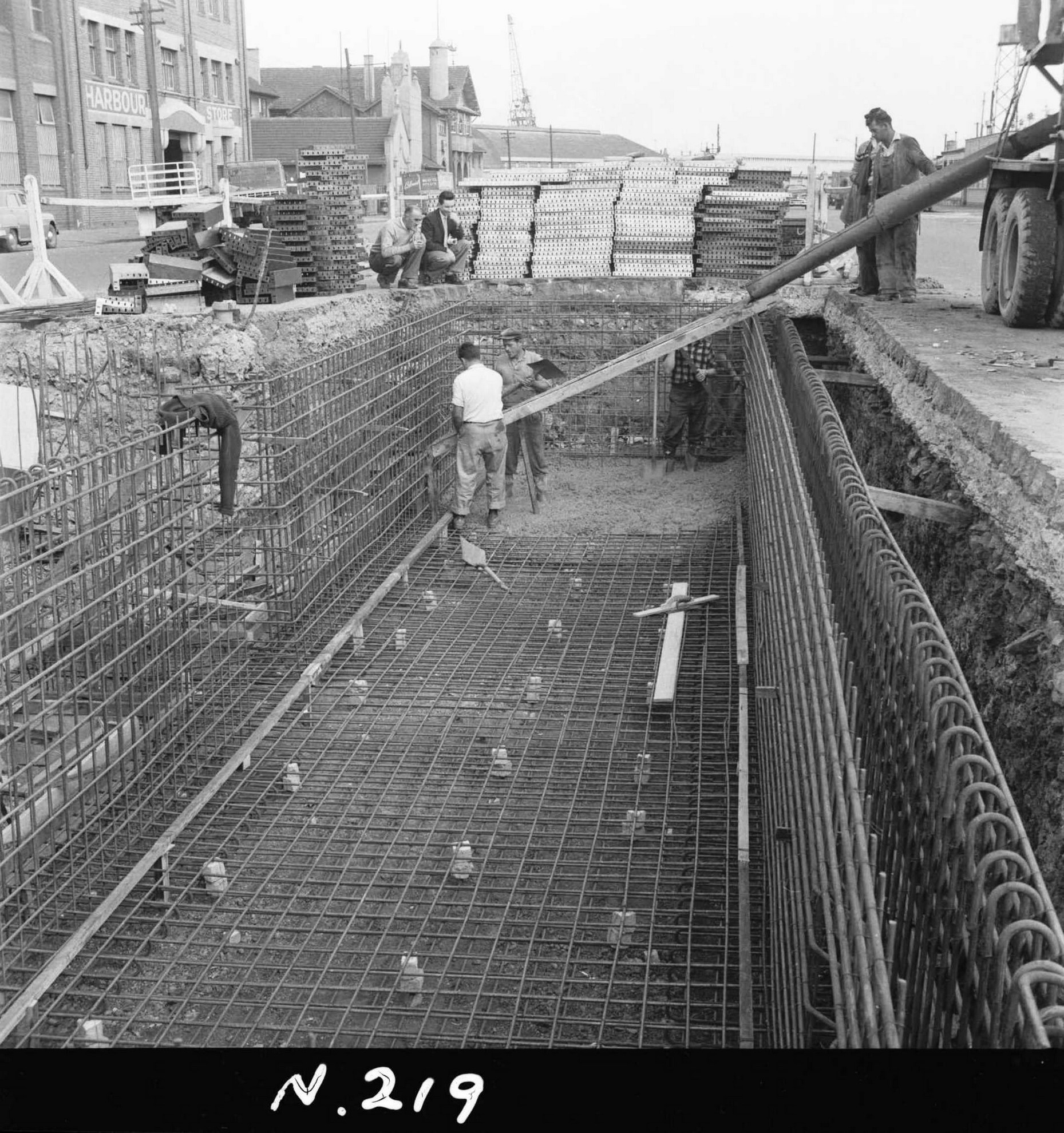 N219 Image showing an extension shute delivering ready-mix concrete to ...
