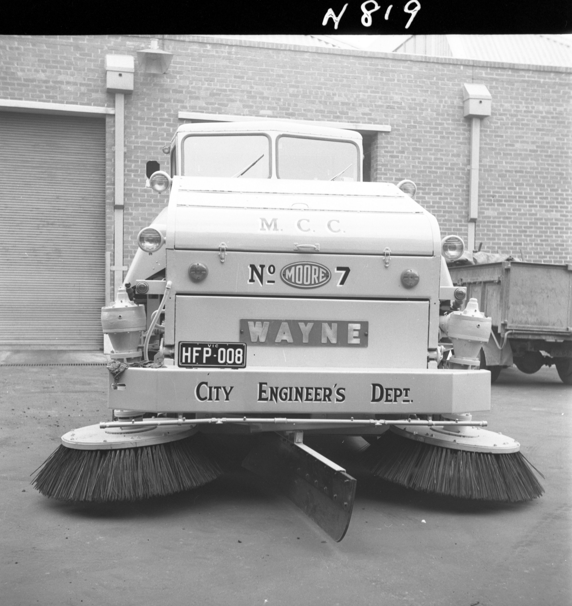 N819 Image of a Wayne road sweeper - City Collection