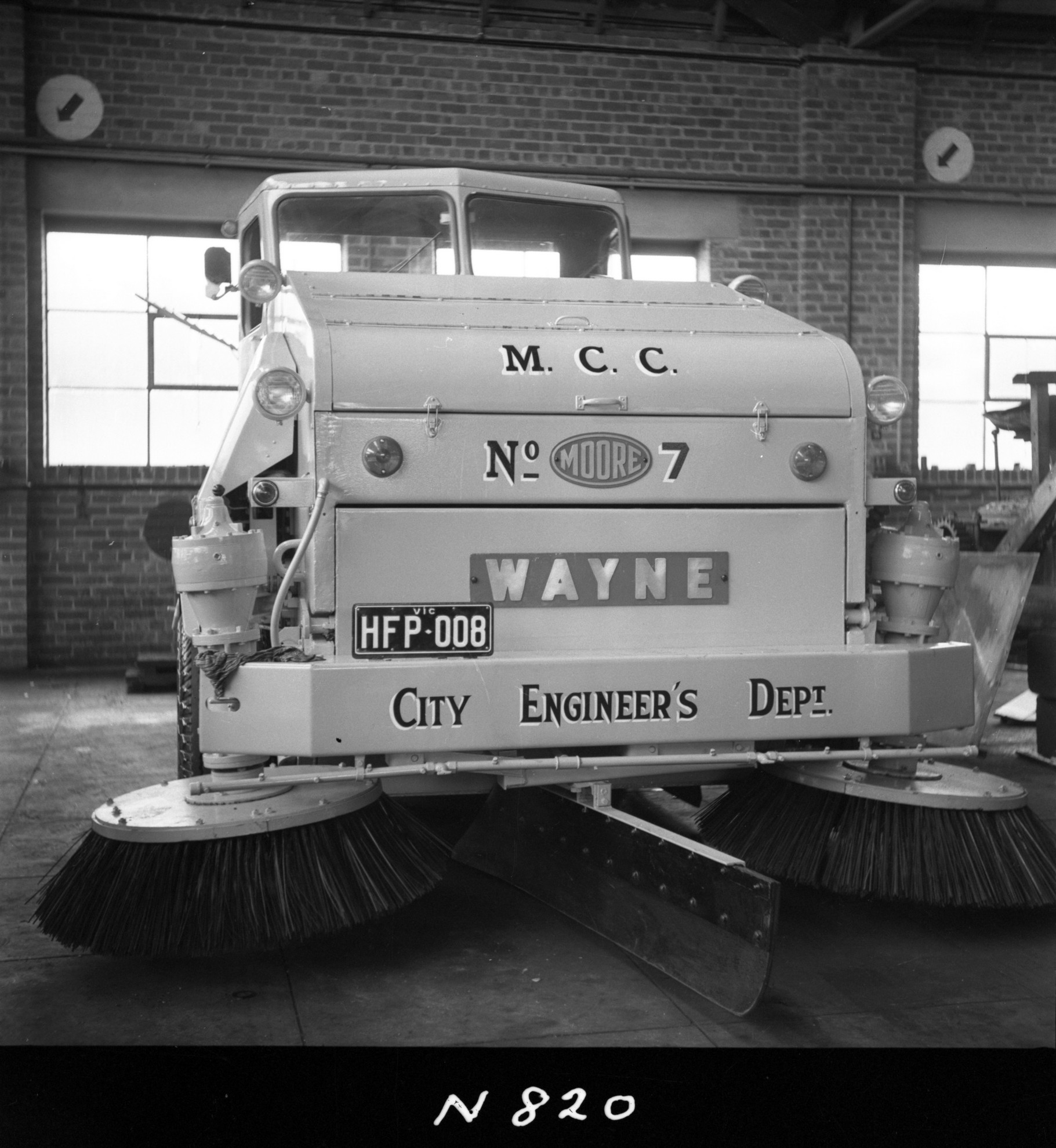 N820 Image of a Wayne road sweeper - City Collection