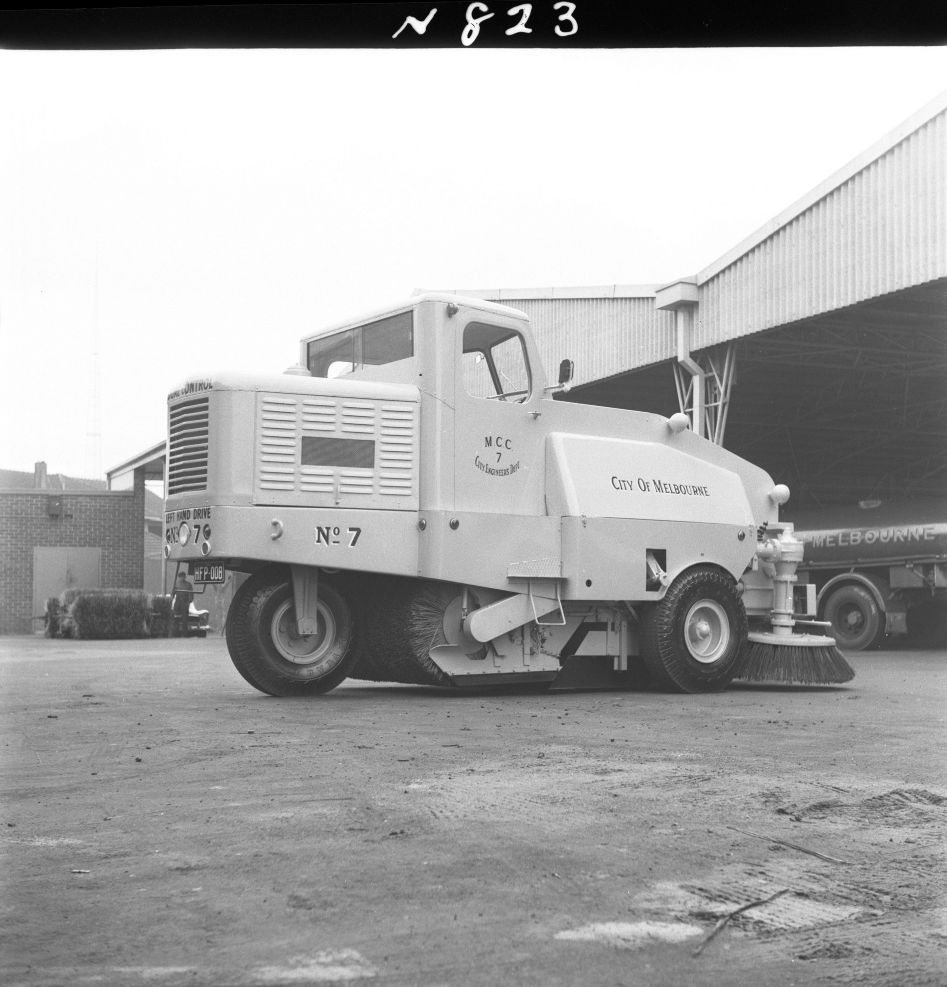 N823 Image of a Wayne road sweeper - City Collection
