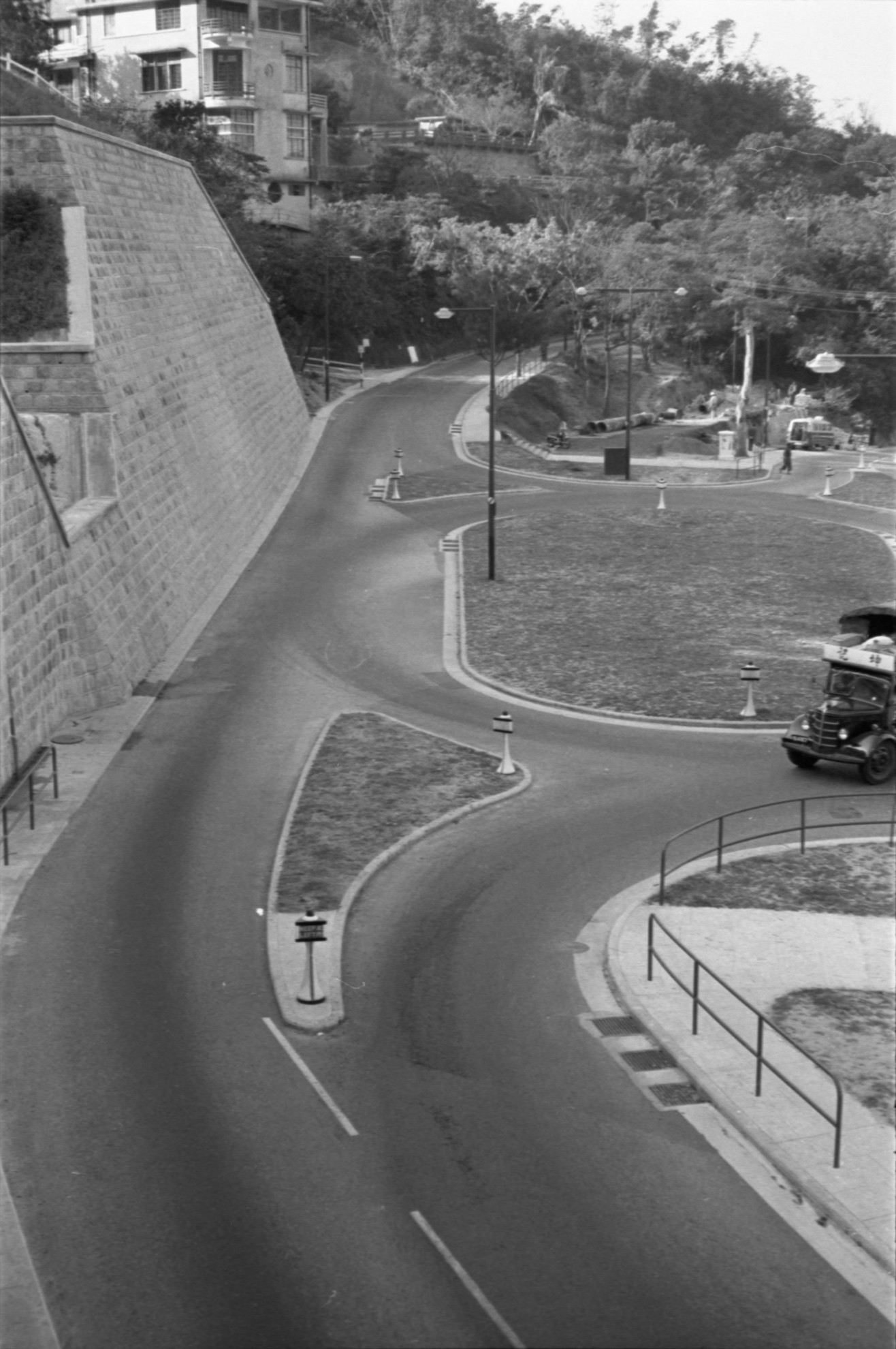 35A-13f Image showing an aerial view of a roundabout in Hong Kong ...