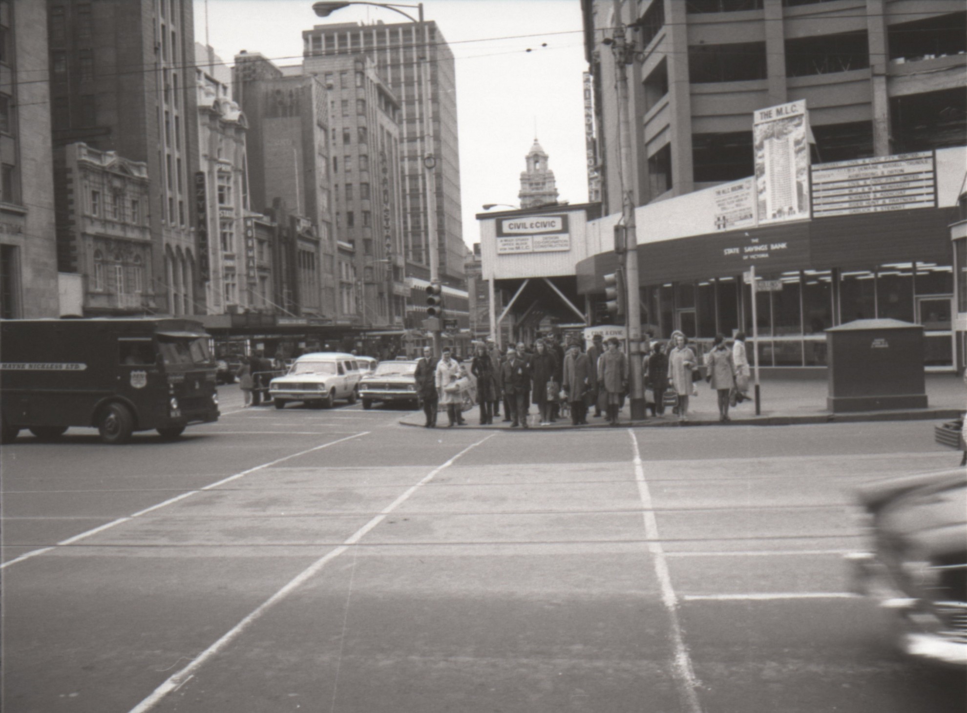 35B-14h Image of pedestrians crossing at Elizabeth Street and Collins ...