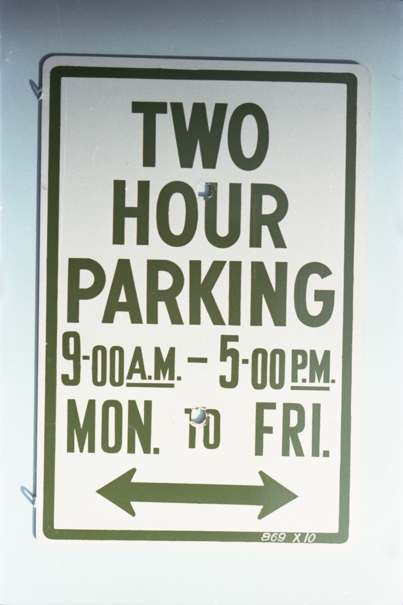 35B-53b Image of a sign for two hour parking - City Collection