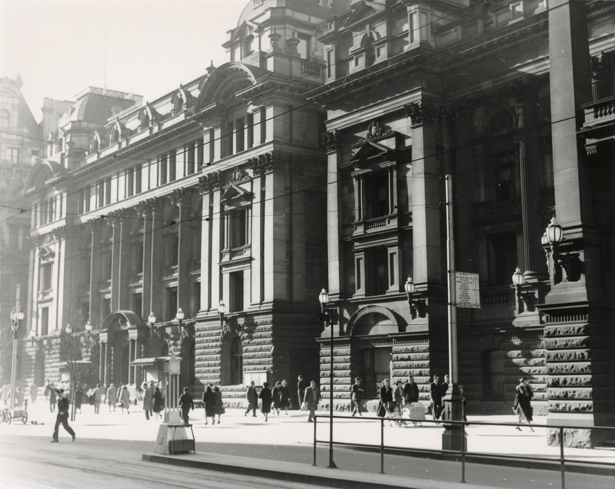 Image of Melbourne Town Hall - City Collection