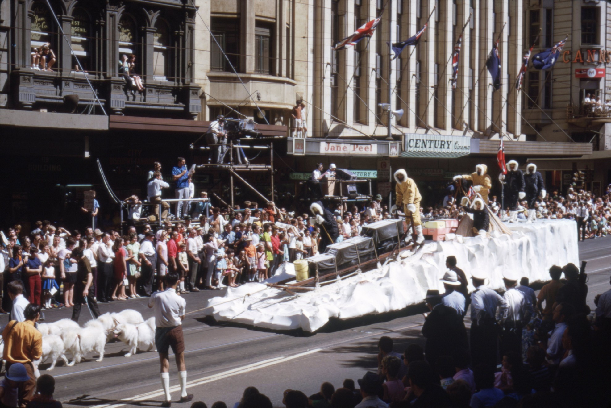 Huskies, Moomba Parade, 1963 - City Collection