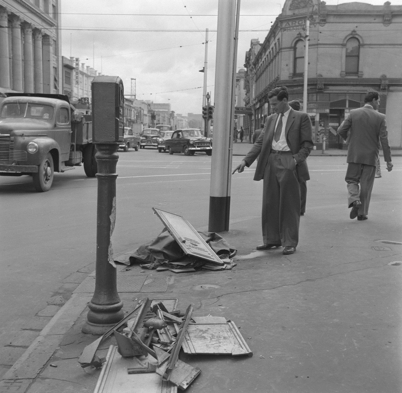 Book B Negative B51 - Damaged ticket machine, Corner Lonsdale and ...