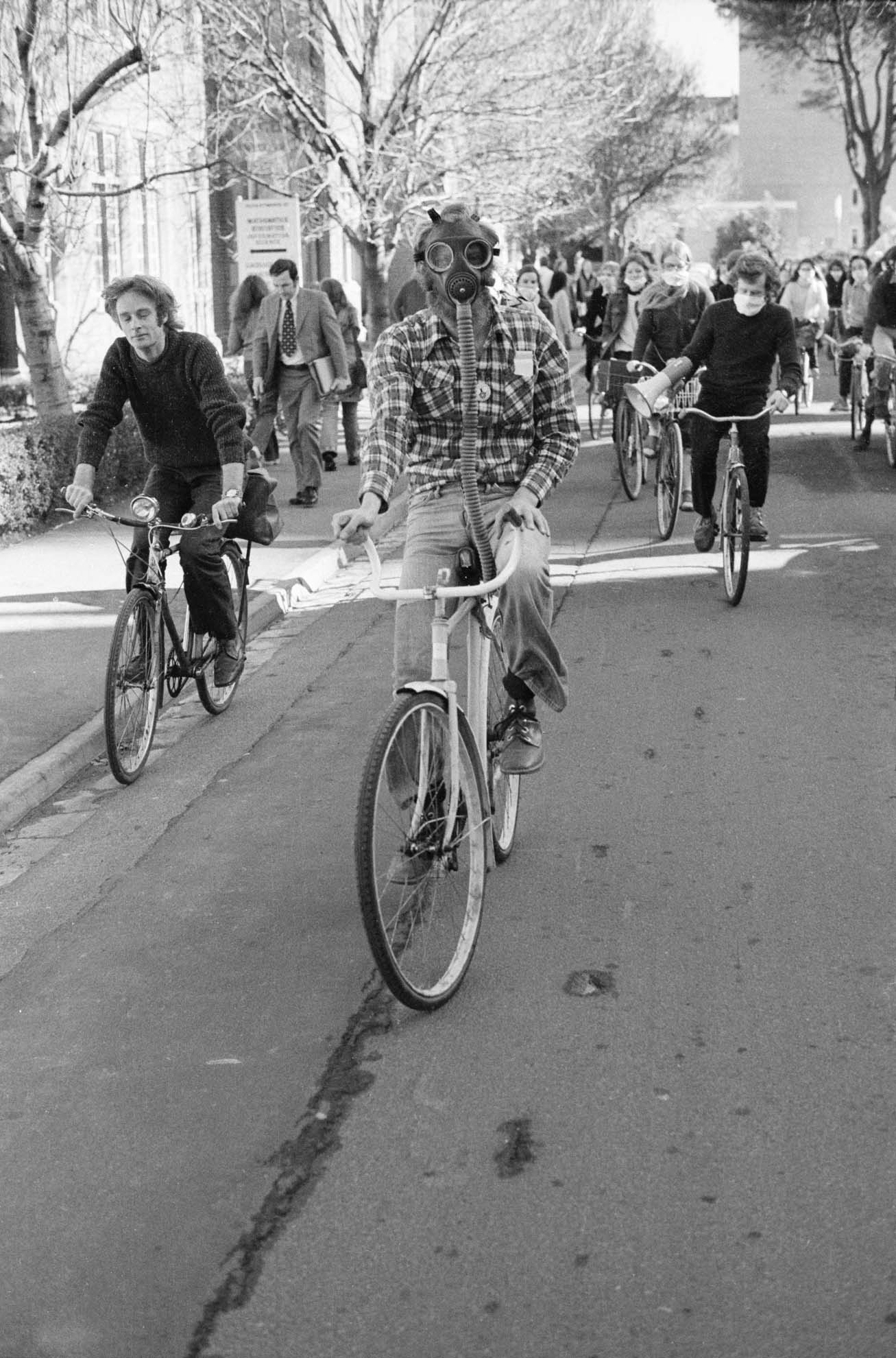 Student protest, Melbourne University Earth Week - City Collection