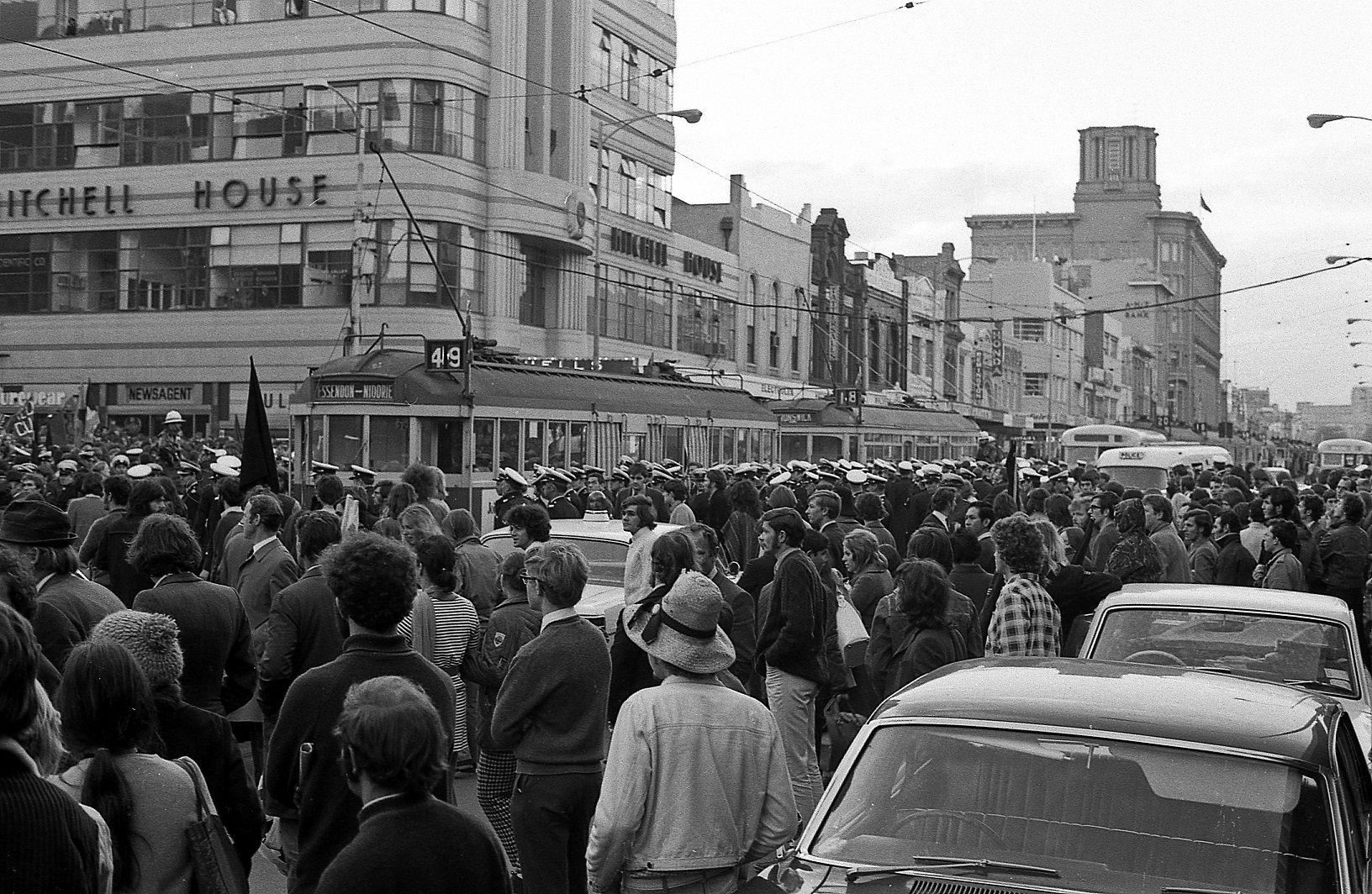 Police, corner of Elizabeth and Lonsdale Streets (Vietnam moratorium ...